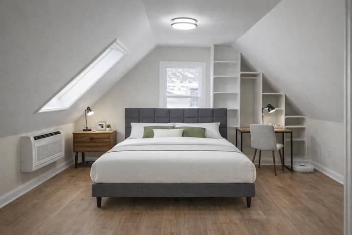 Newly Renovated, Private, Peaceful And Cozy Room - Lowell, MA