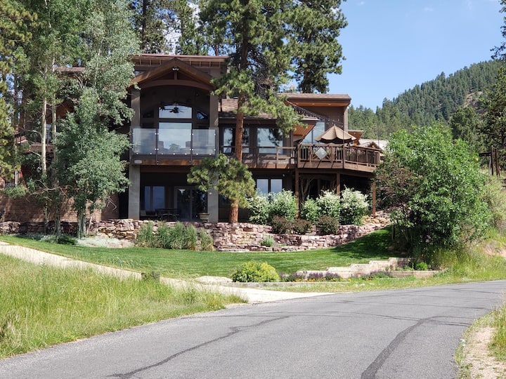 Mountain Executive Home For Relocation, Corporate - Woodland Park, CO