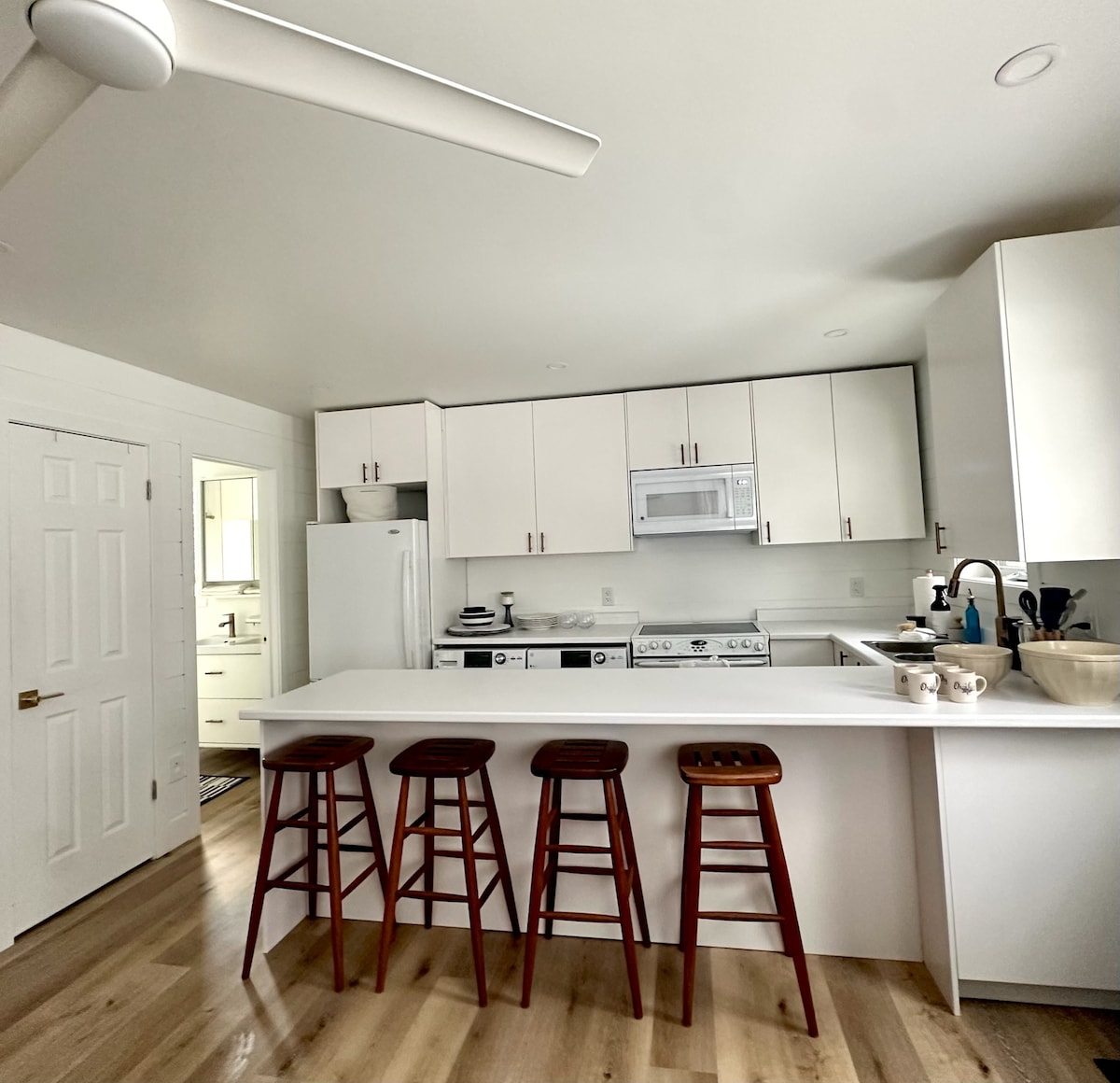 Canatara Lake Cabin! 5 min. walk to the beach! - Cycladic houses ...