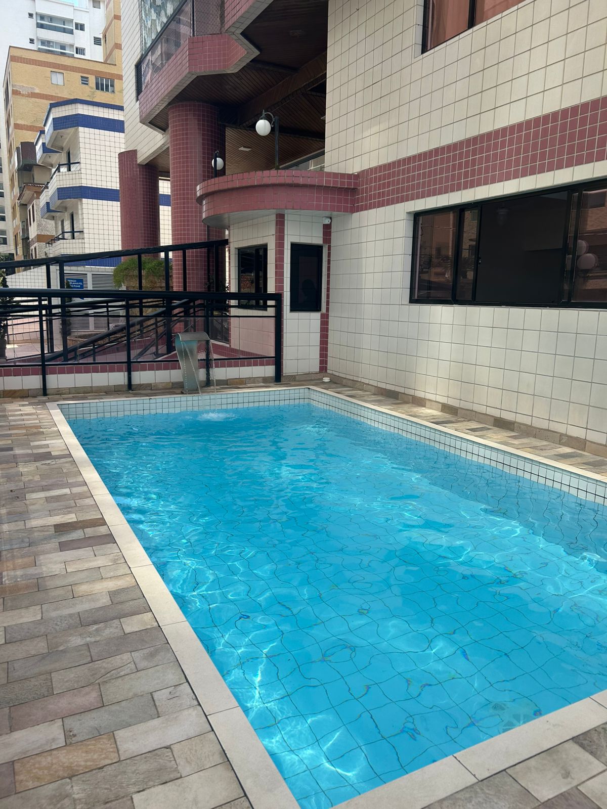 Apartment just steps from the sea in Praia Grande - Flats for Rent in ...