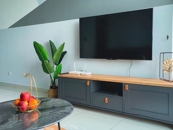 5 Pax Stay In Mont Kiara | Nextflix With City View - Petaling Jaya