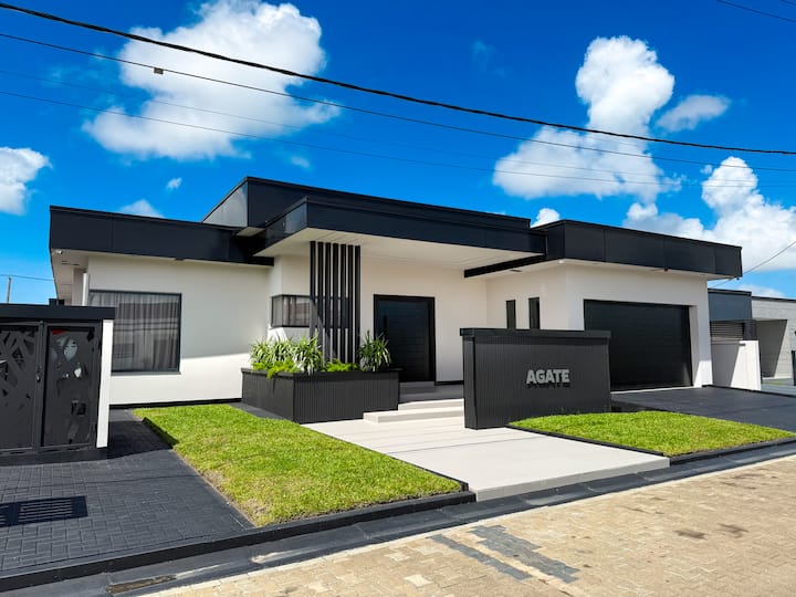 Agate Home By Platinum Homes - Surinam