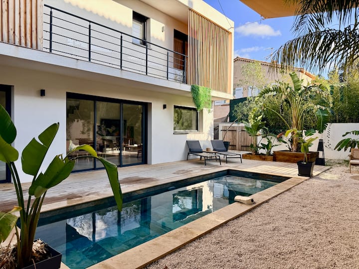 Villa Bord De Mer Avec Piscine Et Jardin Tropical - Fréjus