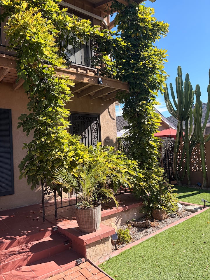 Belmont Heights 2br | Walk To 2nd St & Beach - Long Beach, CA