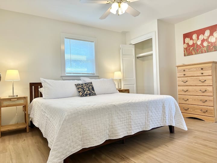 Oceanfront Cabin - Seaside 2 Bed King/queen 2 Bath - Maine