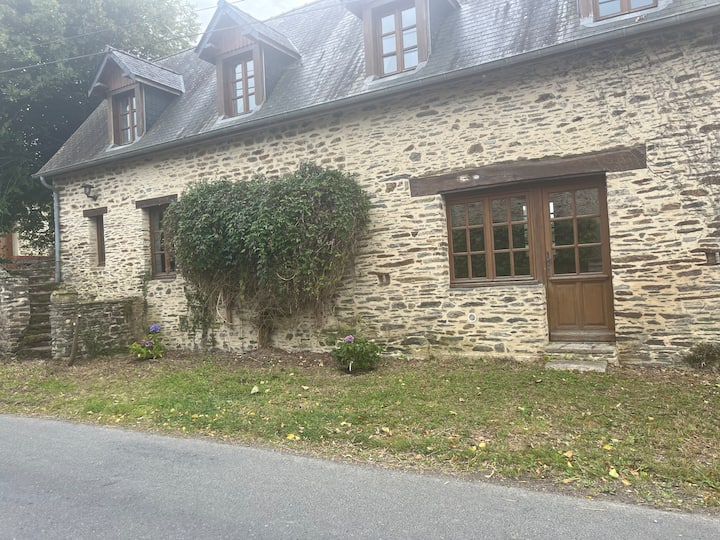 Cute, Cosy 1 Bed Apt Surrounded By Horses & Forest - Litteau
