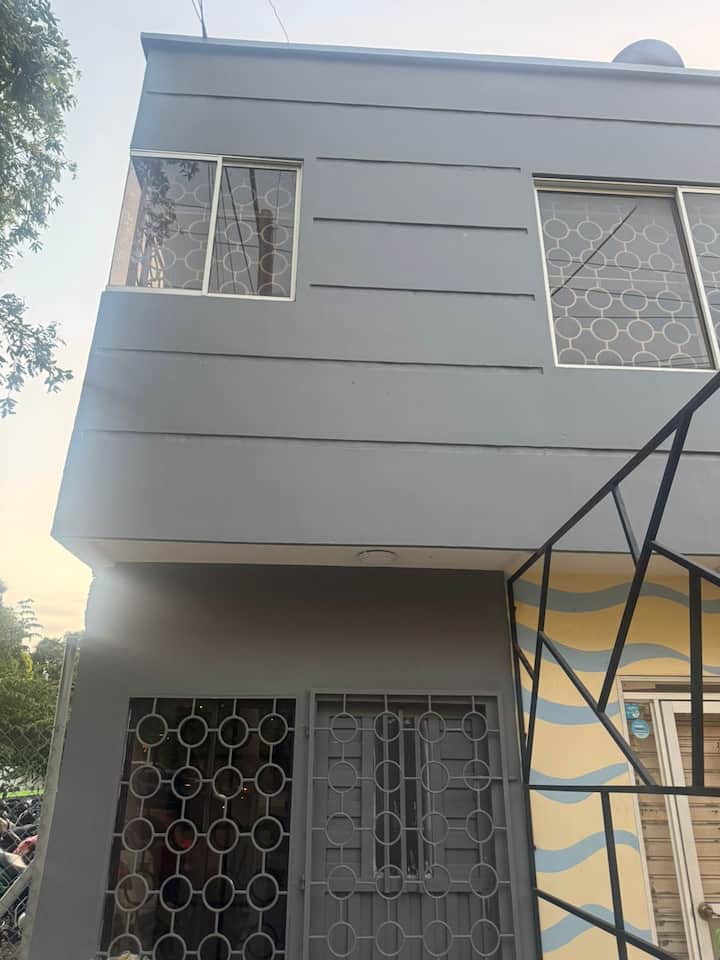 Maravillosa Ubicación, 2 Hab, A/c, Mdh Living 02 - Montería