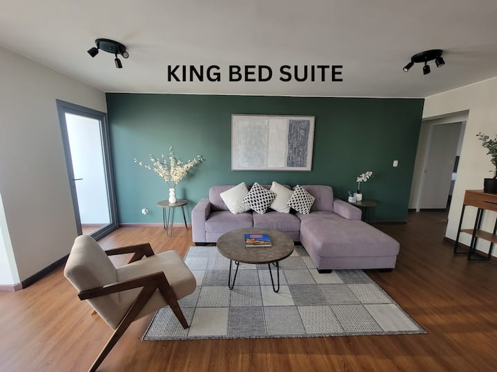 Beautiful 2br Oceanview Condo W/king Bed Suite - Peru