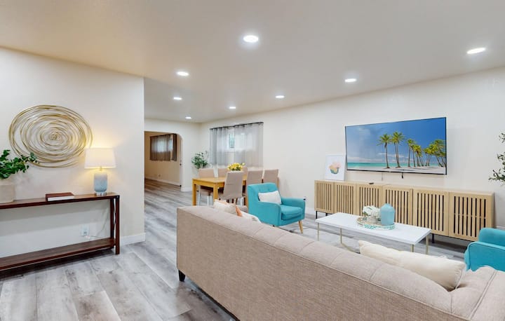 A Cute Family Home Close To Beach And Disneyland - Huntington Beach, CA