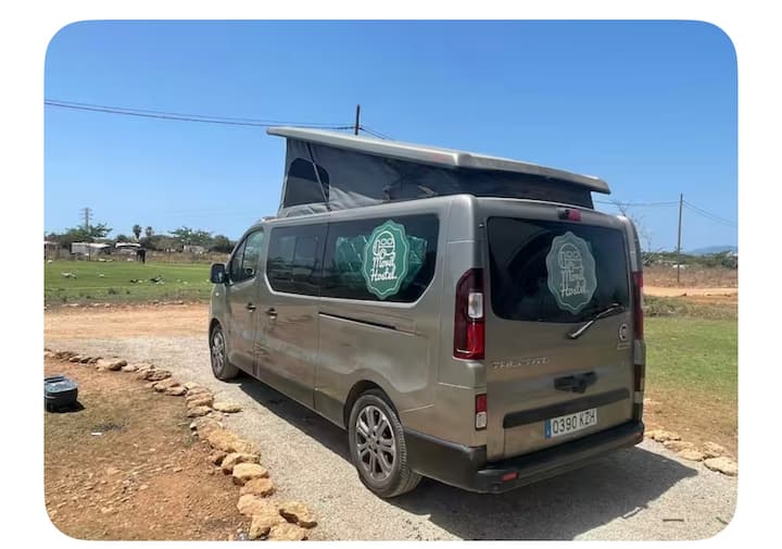 Adventure In Mallorca Camper - 마요르카