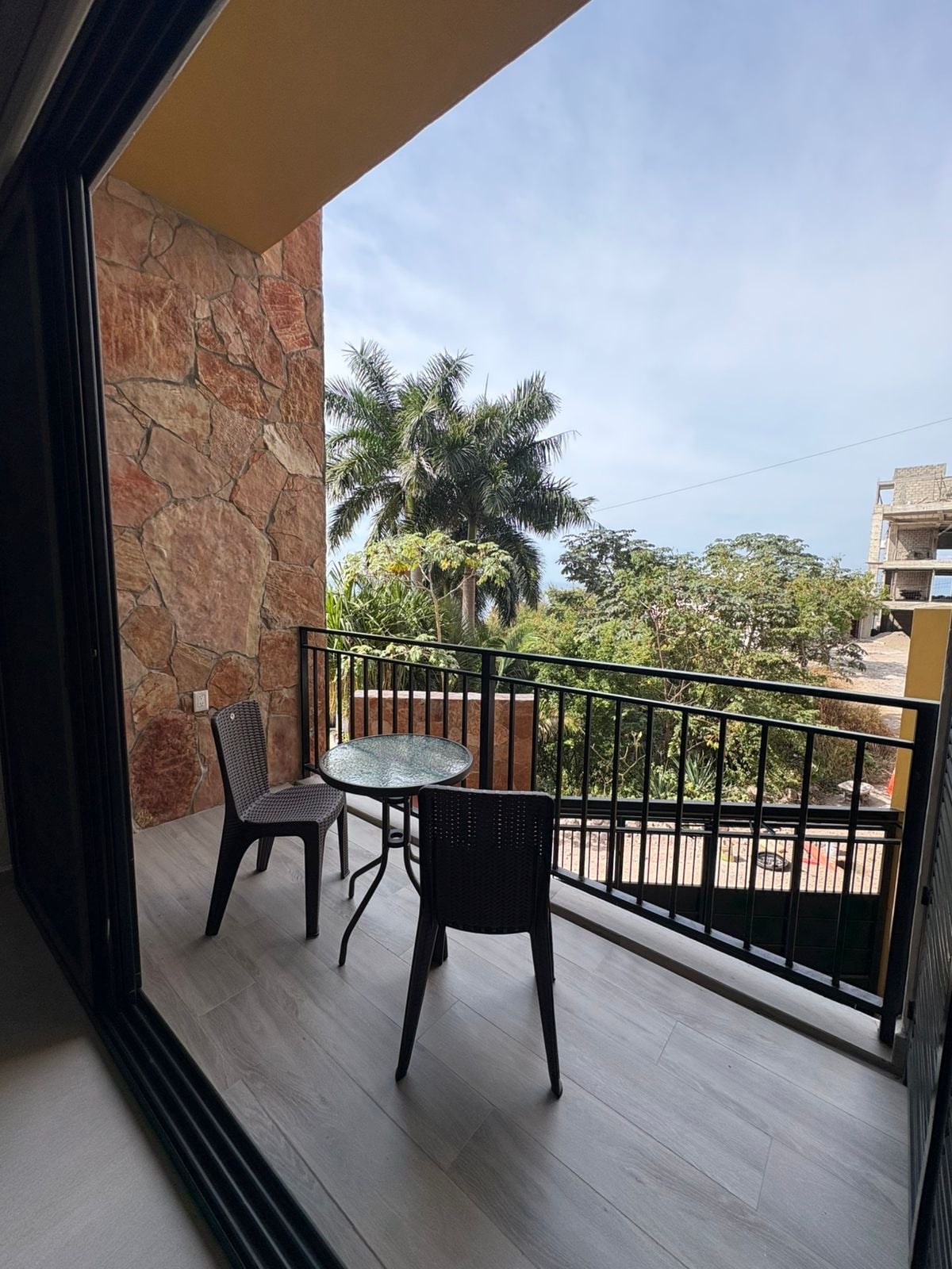 Studio • Vue sur la baie • Piscine avec terrasse • 102 - Appartements à ...