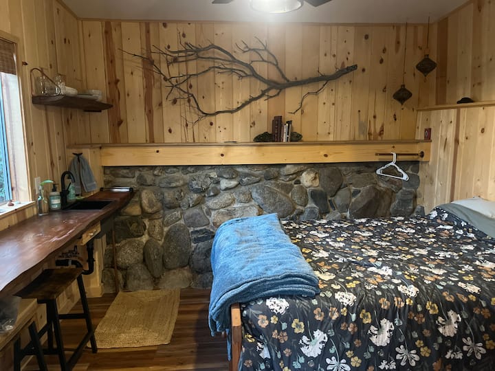 Skyline Guest Shack - California