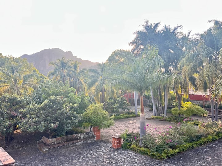 Jardines, Montañas, Alberca Y Superconfort - Tepoztlán