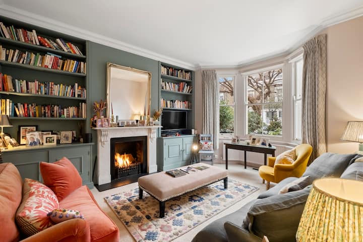 Stylish Family London Living - Epsom
