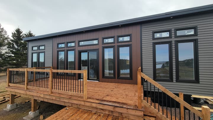 Cape Breton Oceanfront | Gray Cottage + Hot Tub - Cape Breton Island