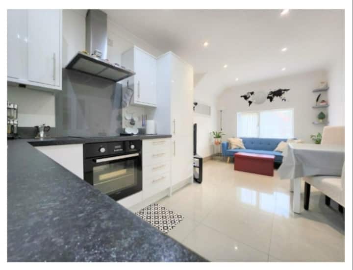 Modern Apartment Close To Cambridge City Centre - Cambrige (UK)