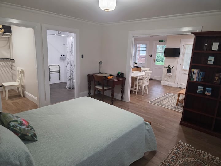 The Apartment - Waratah