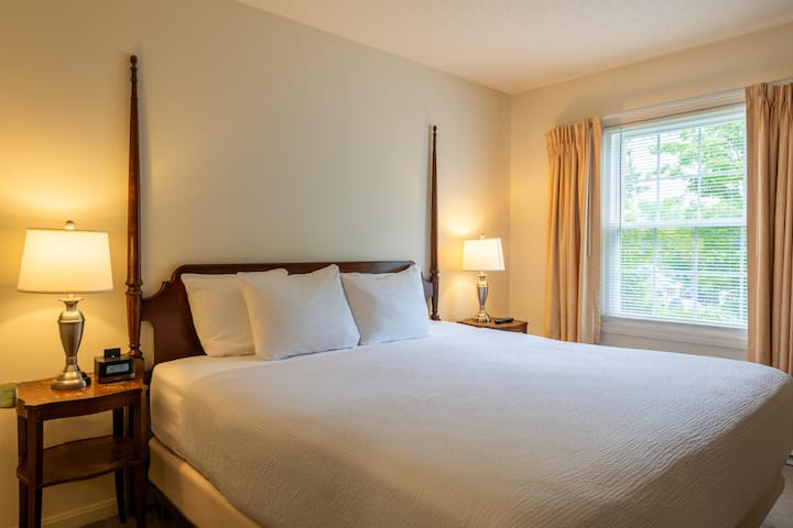 3 Bedroom Townhouse - The Harraseeket Inn - Freeport