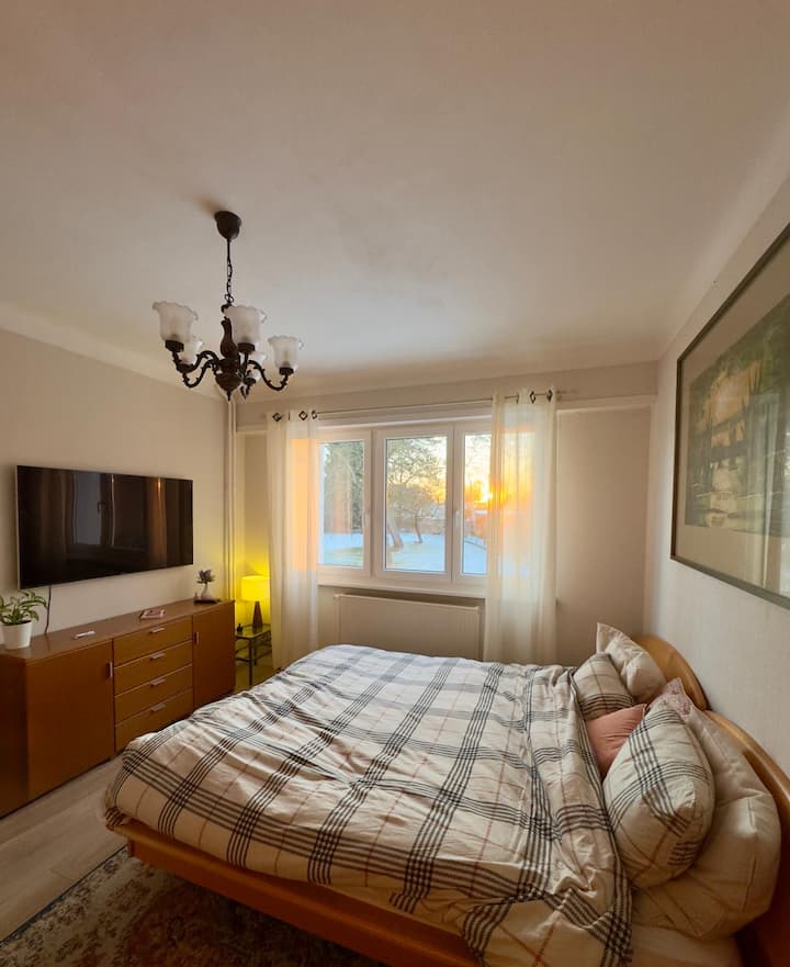 Chambre Vue Jardin, Soleil Couchant à La Campagne - Haguenau