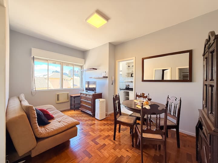 2 Hósp, Elevador, Com Vaga, Hosp Moinhos, Ar Cond - Porto Alegre