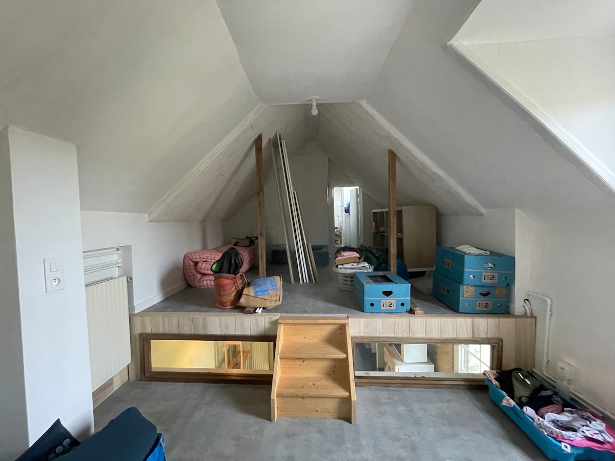 Charmante maisonnette atypique - Maisons à louer à La Richardais ...