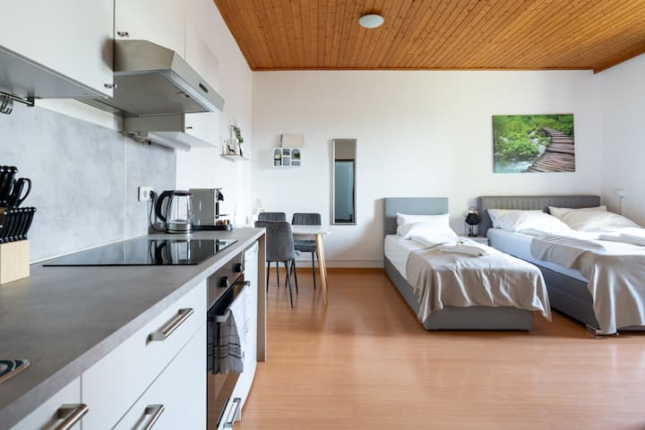 For 3 Guests | Kitchen | Netflix | 24/7 Check-in - Kapfenberg