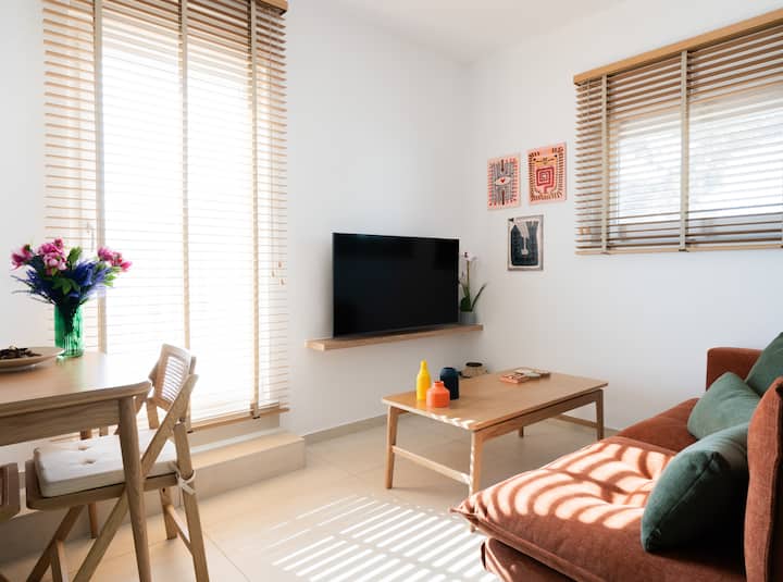 Stylish 2br Quiet Walk To Beach & Town - Ajos Nikolaos