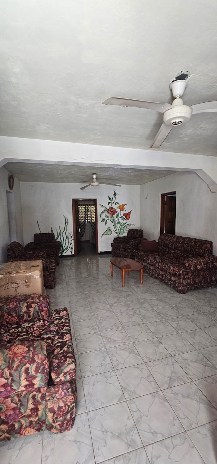 Bella Donna's Place - Negril