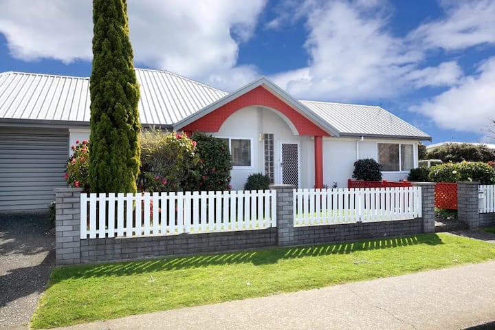 Cosy Parkside Retreat - Hastings