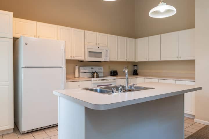 1 Bedroom Townhouse - The Bethel Resort & Suites - Bethel, ME