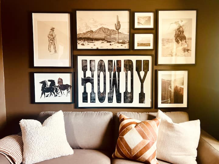 Western Cowboy Cottage | Fire Pit & Desert Views - Kanab, UT