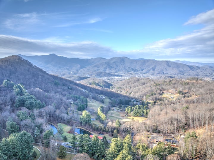 Astonishing Views, Gas Fire Table, Outdoor Living - Waynesville, NC