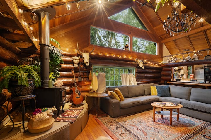 Boho Forest Cabin Retreat Near The City - Portland, OR