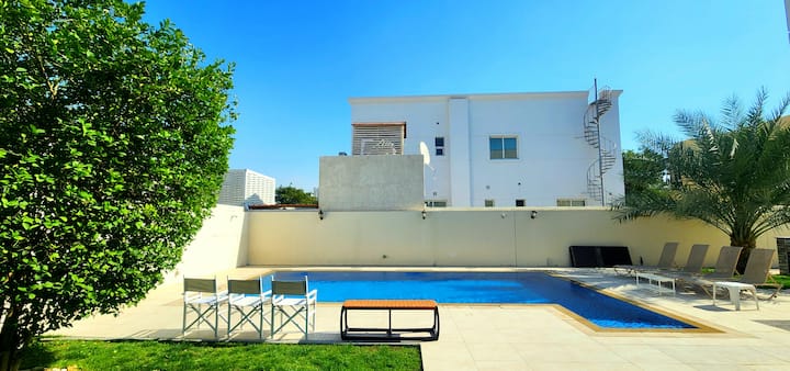 Capsule Hub – Hostel Modern Villa Stay - Dubai