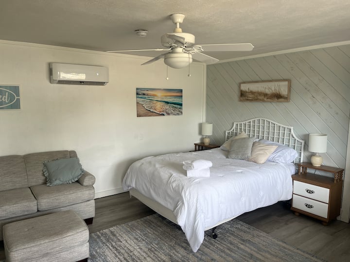 Atap Rentals “Beach Room” - Mount Dora, FL