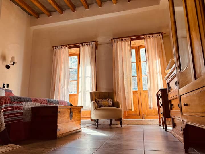 Histórica Casona Con 6 Hab Boutique Y Cafetería - Guanajuato