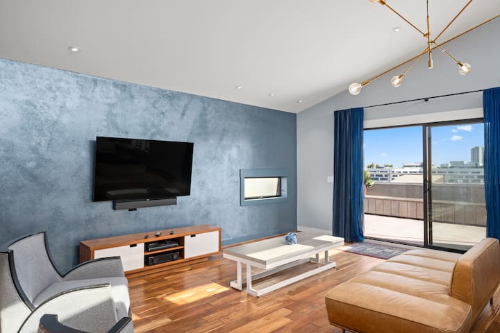 Private Rooftop Penthouse With Hotel Amenities! - San Francisco