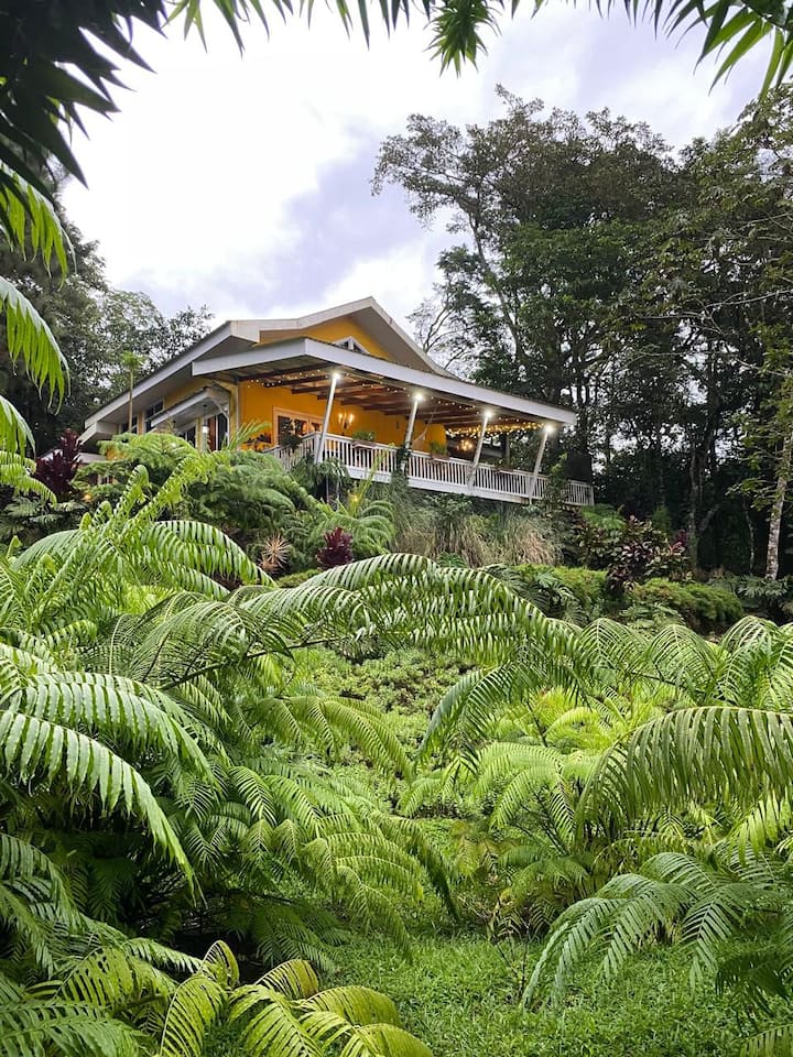 Cuki House · Intimate Retreat - Quesada