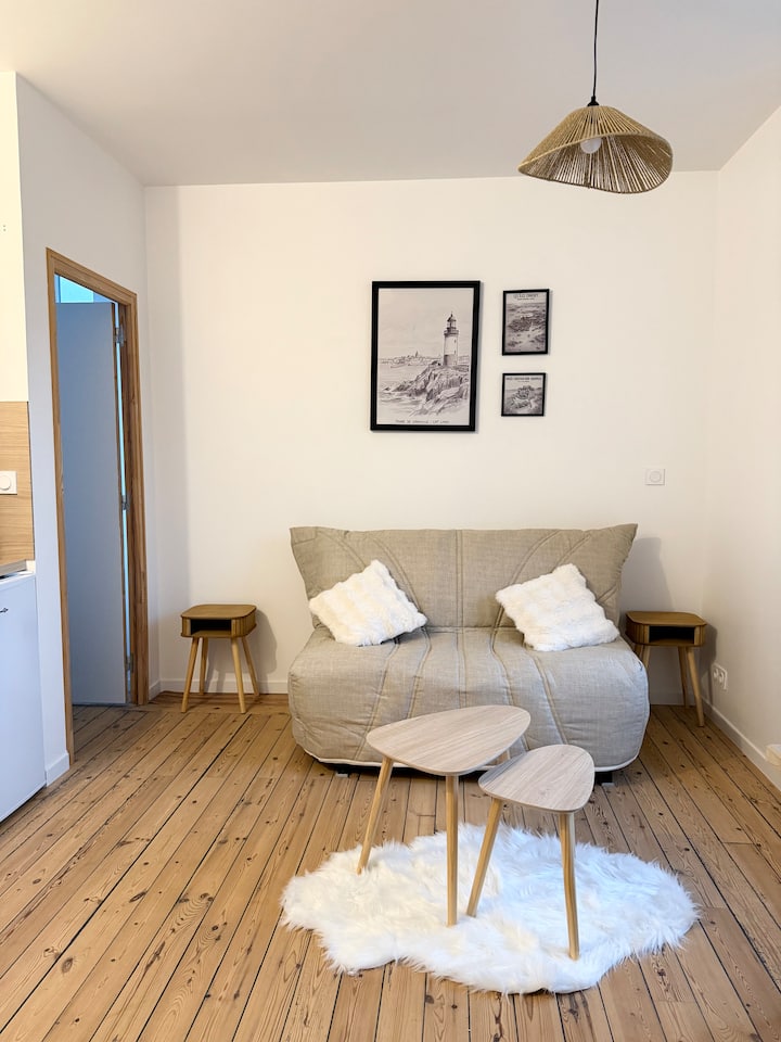 Studio Cosy
• Gare à 5 Min • Proche Plage & Centre - Saint-Pair-sur-Mer