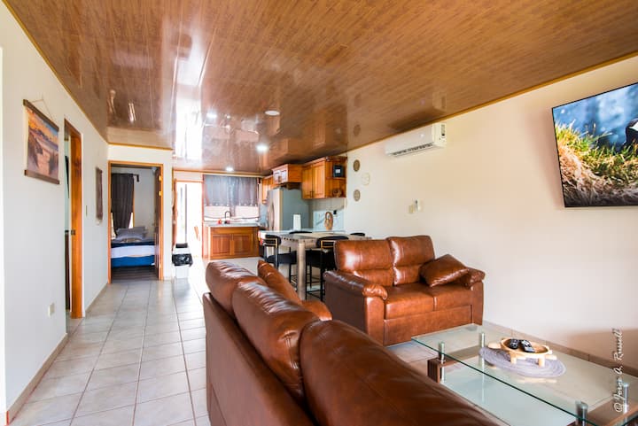 Jaco 5br Group Villa • Private Pool • Walk To Town - Jaco