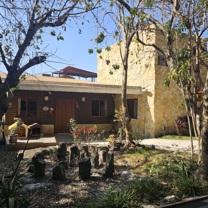 Casa Imaginación.
Un Lugar De  Paz Y Familiar. - Tepoztlán