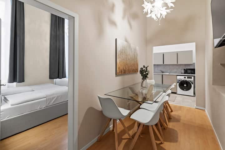 3br Spacious Apartment | Near U4 & Augarten - Wenen