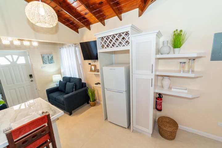 Coral Oasis - Cozy 1bdr West Coast Retreat - Barbados