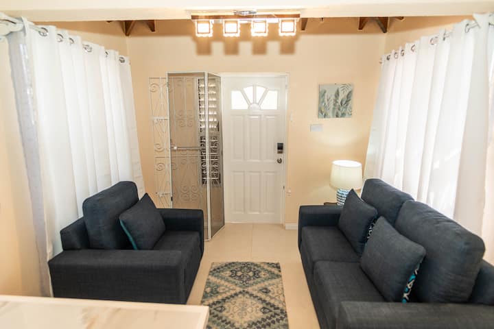 Coral Oasis - Cozy 1bdr West Coast Retreat - Barbados