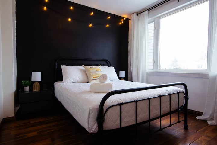 Urban Social Retreat 4 Bed | Game Room + Gym | Ttc - Toronto