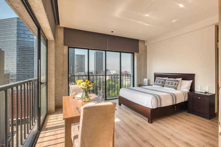 Prime Downtown Condo City Views Soccer Fan Fest - Mexico