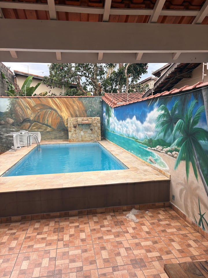 Casa Grande, Completa Com Piscina, Perto Do Centro - Taubaté