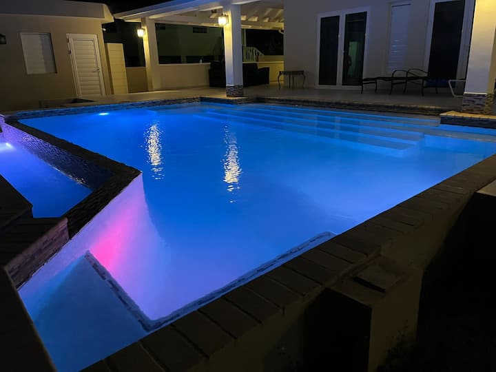 Oceanfront Villa - Curaçao