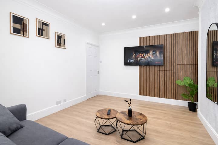 3-bedroom Tottenham Stadium House| Garden|parking - Londres