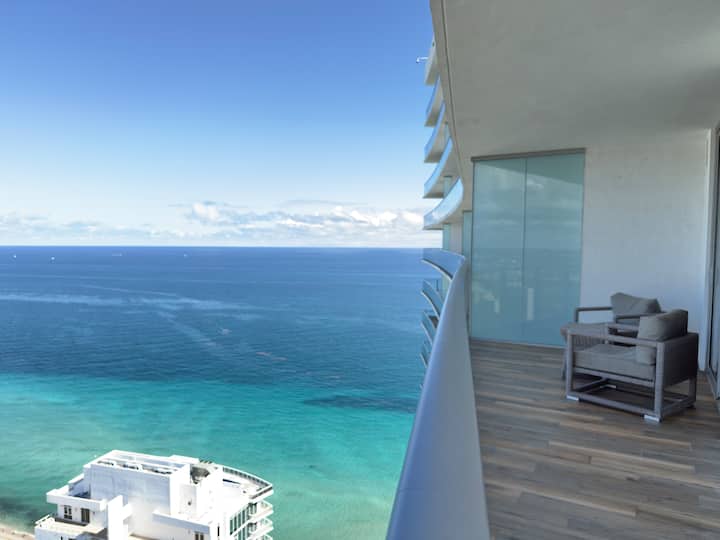 37th Floor Ocean View Retreat | 2br Hollywood - Sunny Isles Beach, FL